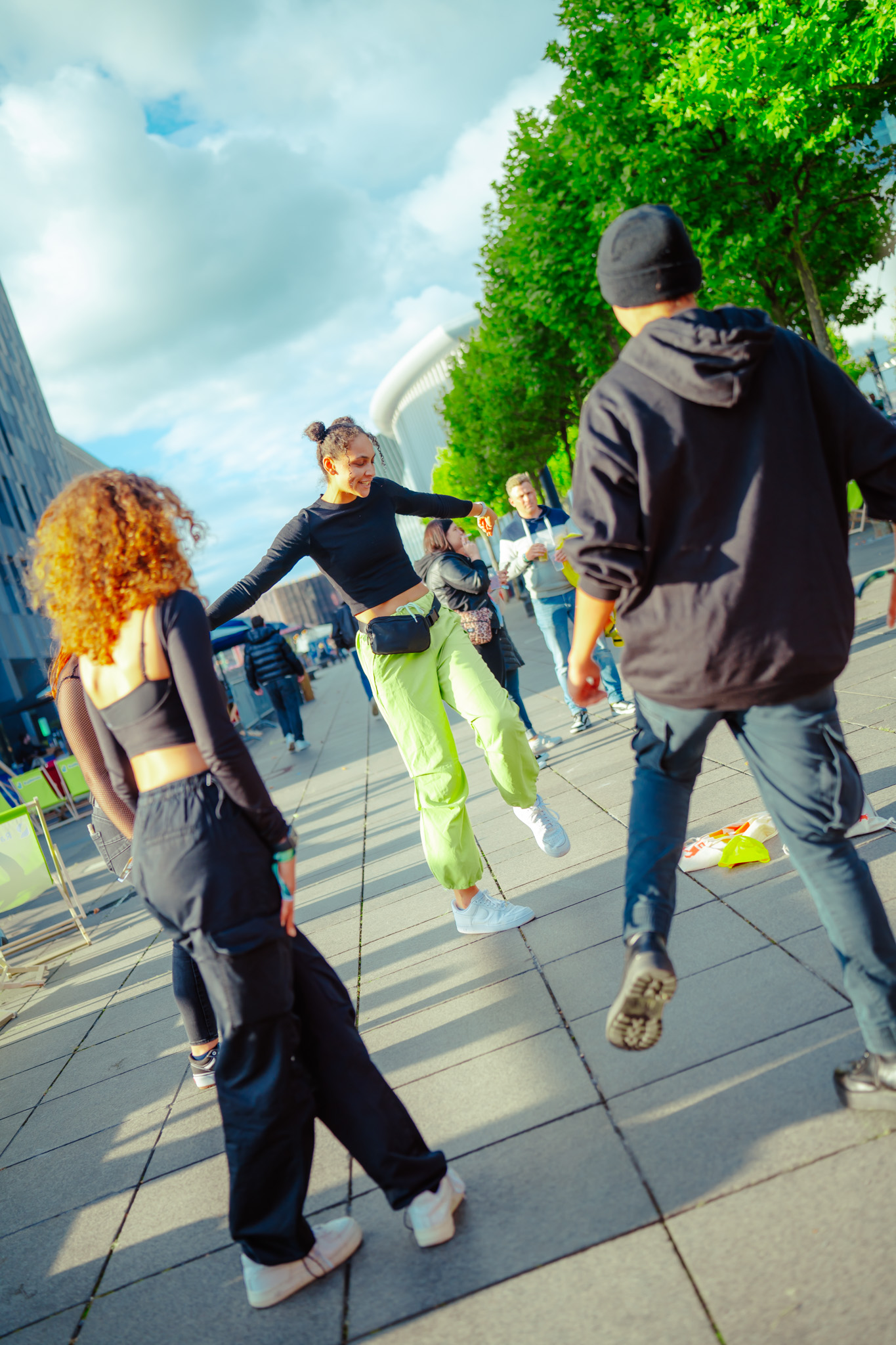Shuffle Dance lernen – 100 % für Anfänger:innen